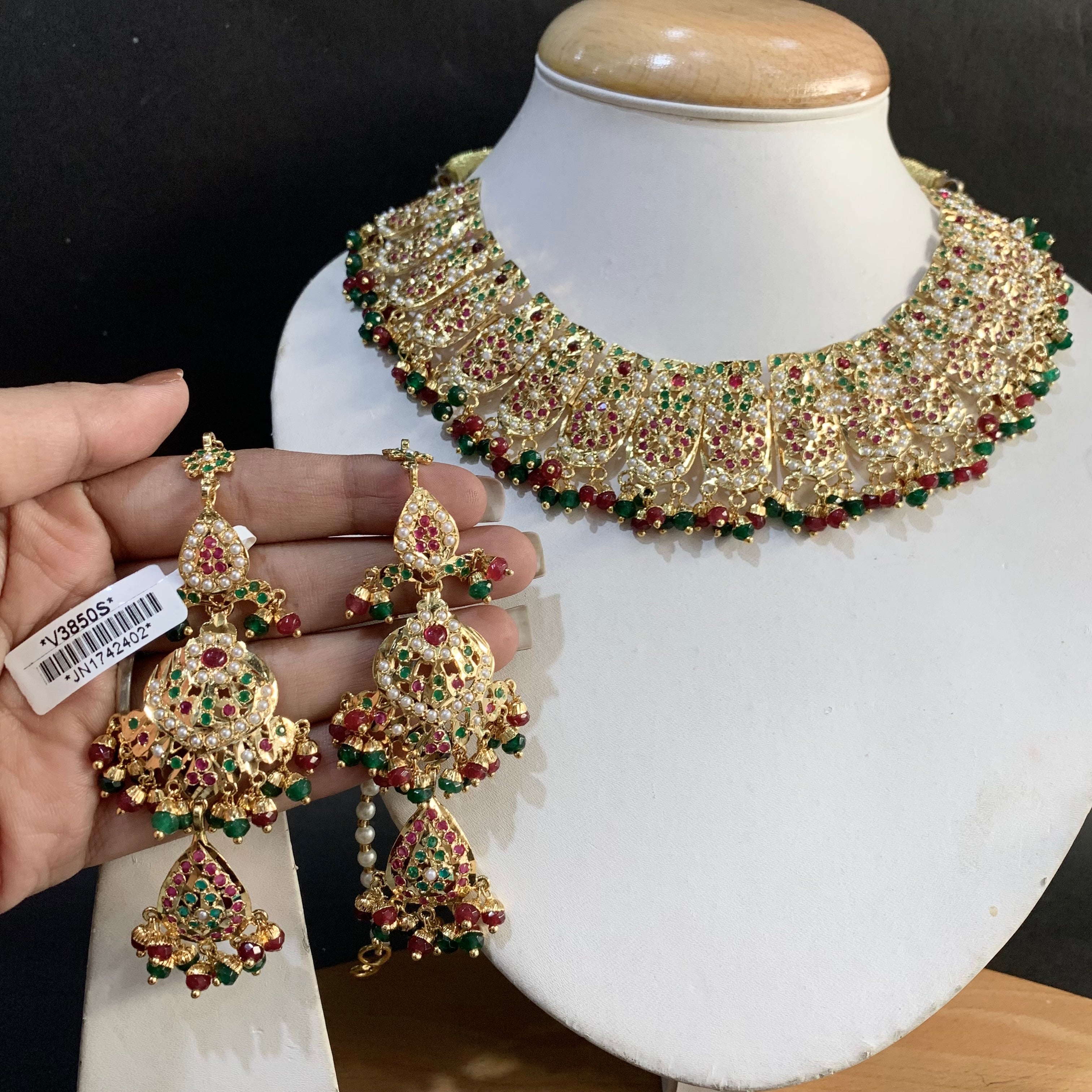 Buy Latest Jadau Necklace Sets Online (2024)- Vijay & Sons